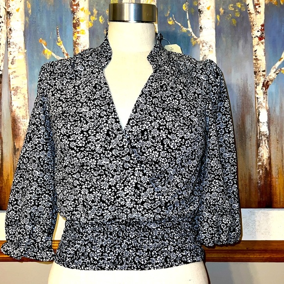 Monteau | Tops | Montes Los Angeles Top | Poshmark